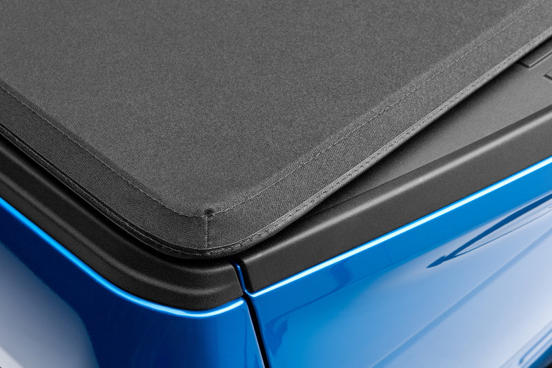 Lund 2022+ Ford Maverick (4.5ft. Bed) Genesis Elite Tri-Fold Tonneau C ...